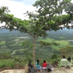 WISATA PUNCAK GUNUNG MEDAN MULAI RAMAI DIKUNJUNGI WISATAWAN - Berita ...